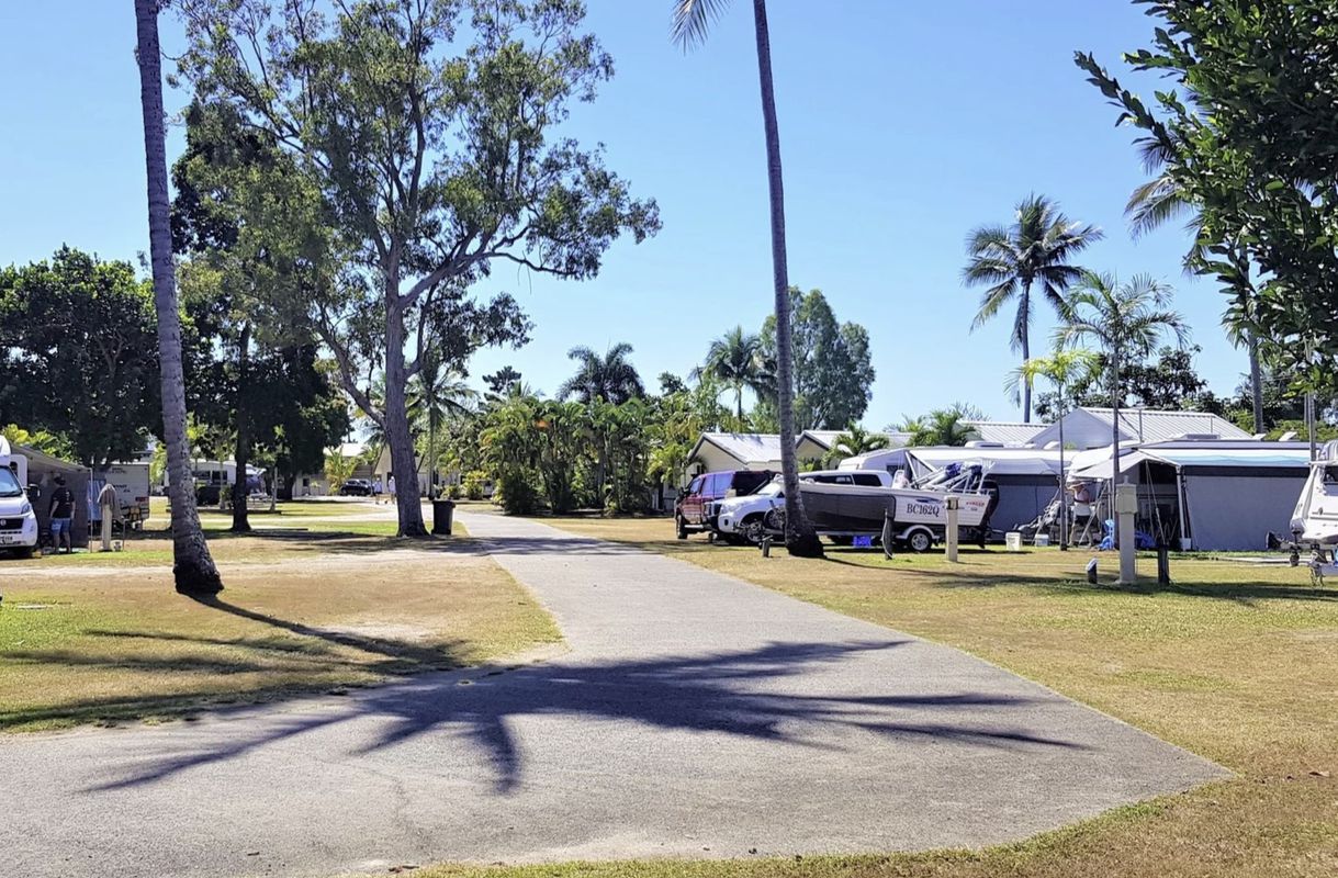 Cardwell Beachcomber Motel & Caravan Park | Queensland Tourism ...