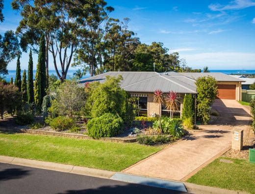 Real Estate Agent Merimbula | Sapphire Property Group