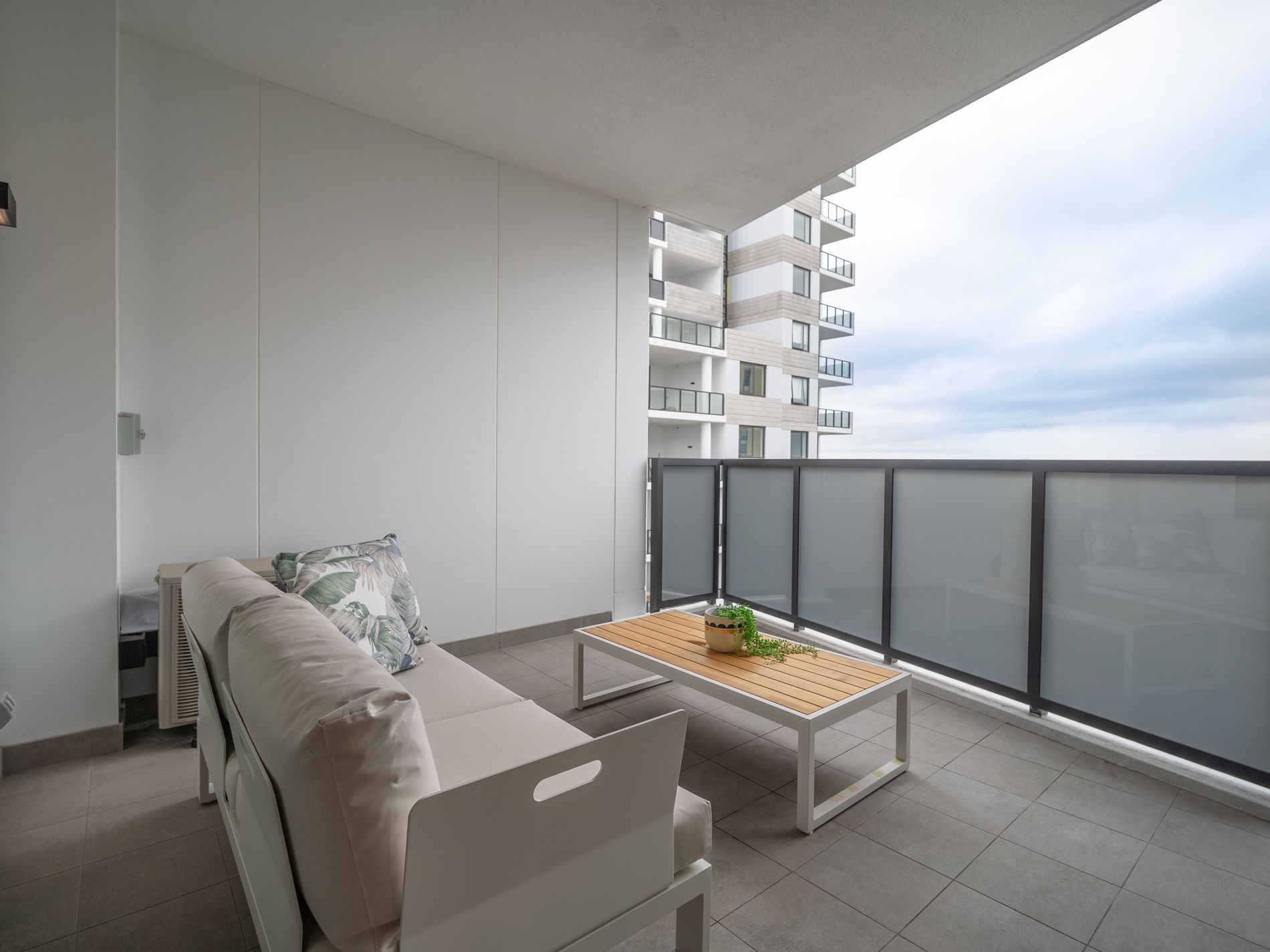 1002 139 Herring Road Macquarie Park Obsidian Property 1002 139 Herring Road Macquarie Park Obsidian Property