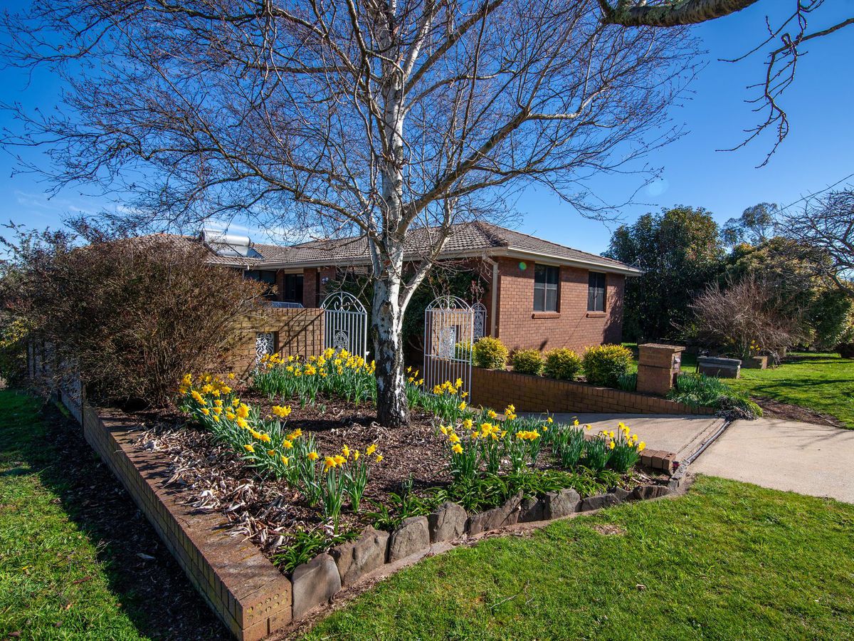 1 Hall Crescent, Crookwell | Duncombe & Co