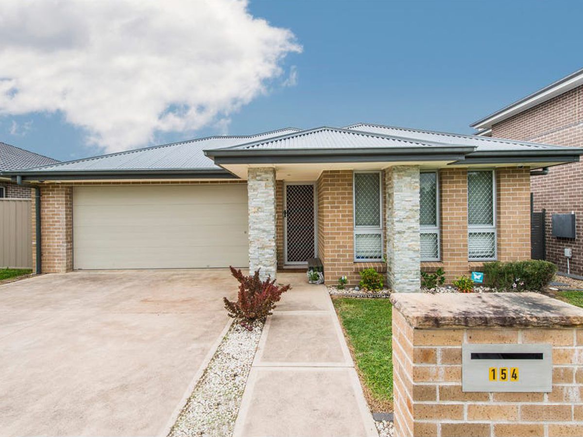 154 Lakeside Parade, Jordan Springs | Quay Property Agents