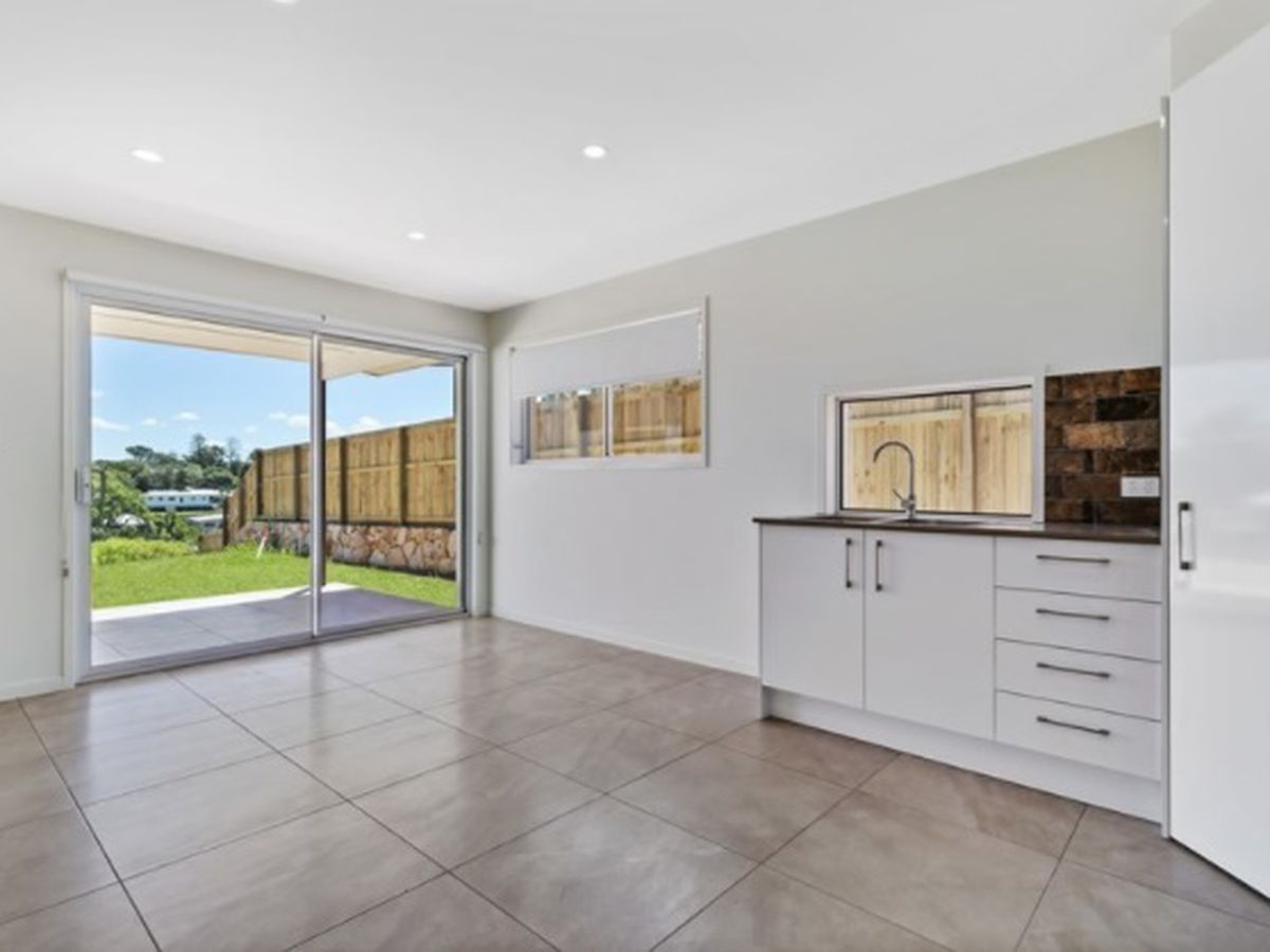 Flinders View | Micki Holder