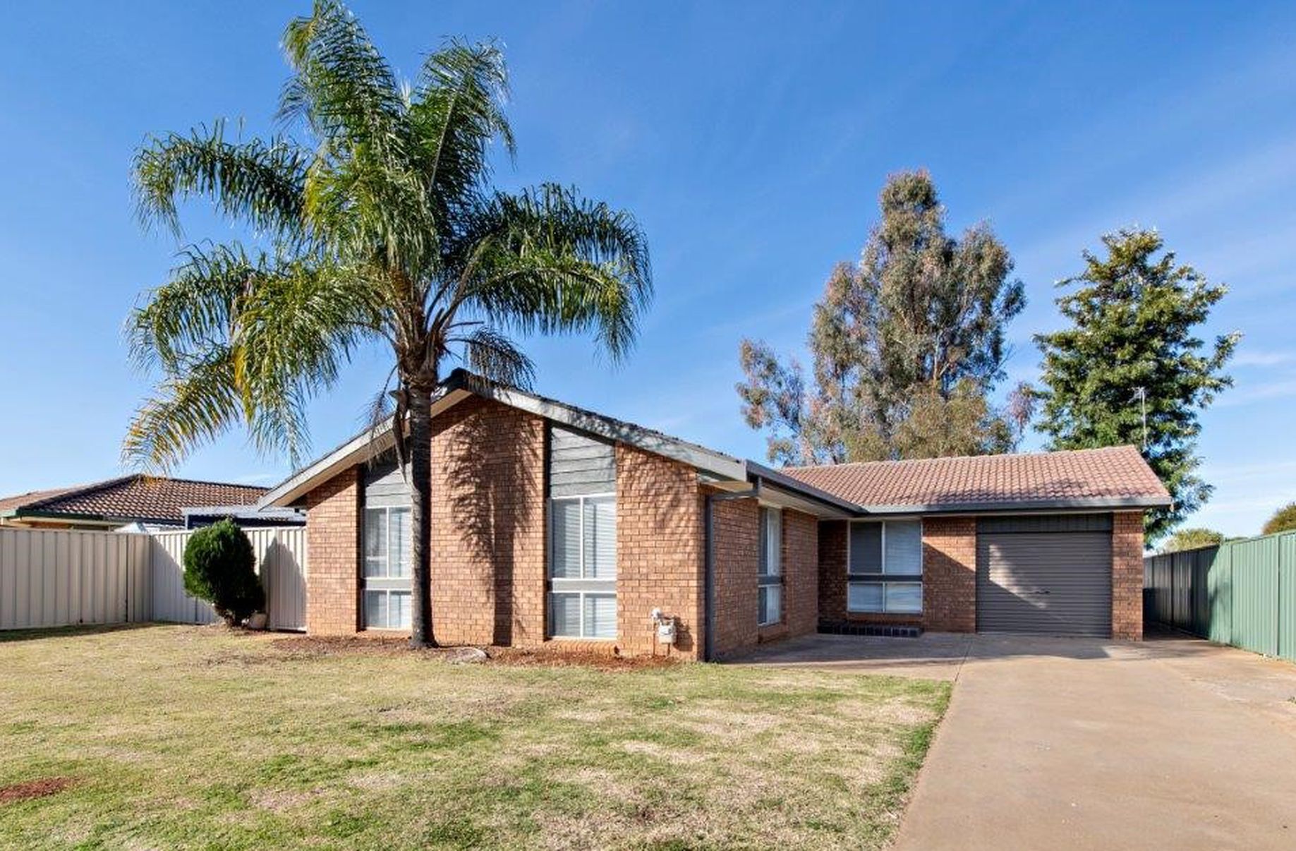 35 Springfield Way, Dubbo | Redden Family Real Estate