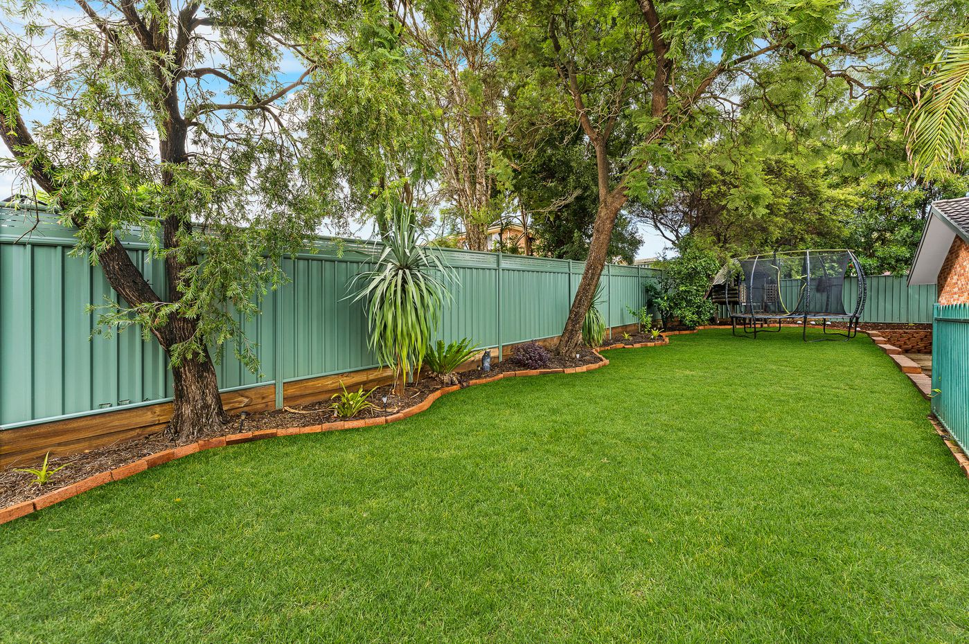 9 Plane Tree Drive, NARELLAN VALE