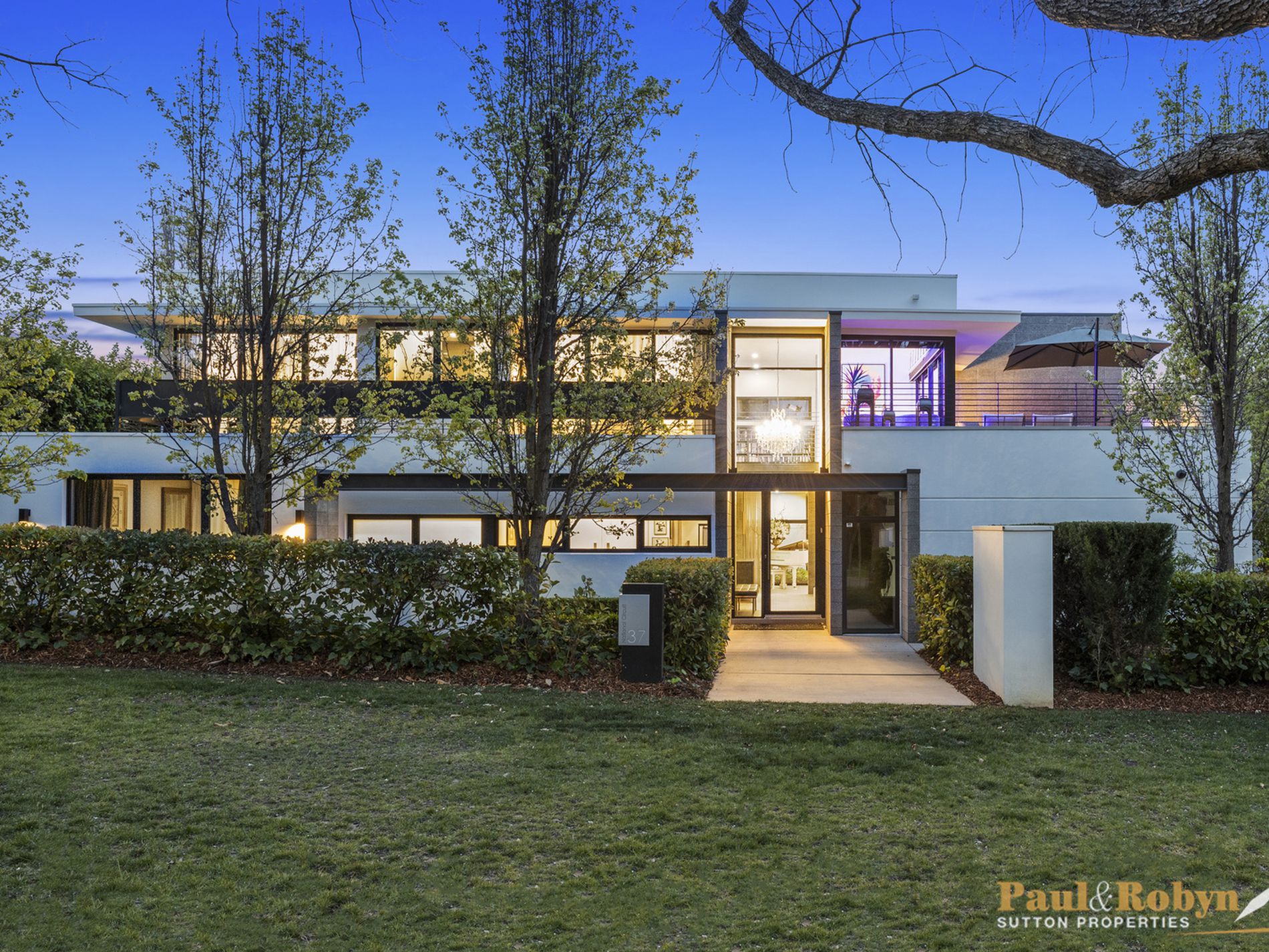 37 National Circuit, Forrest | Sutton Properties