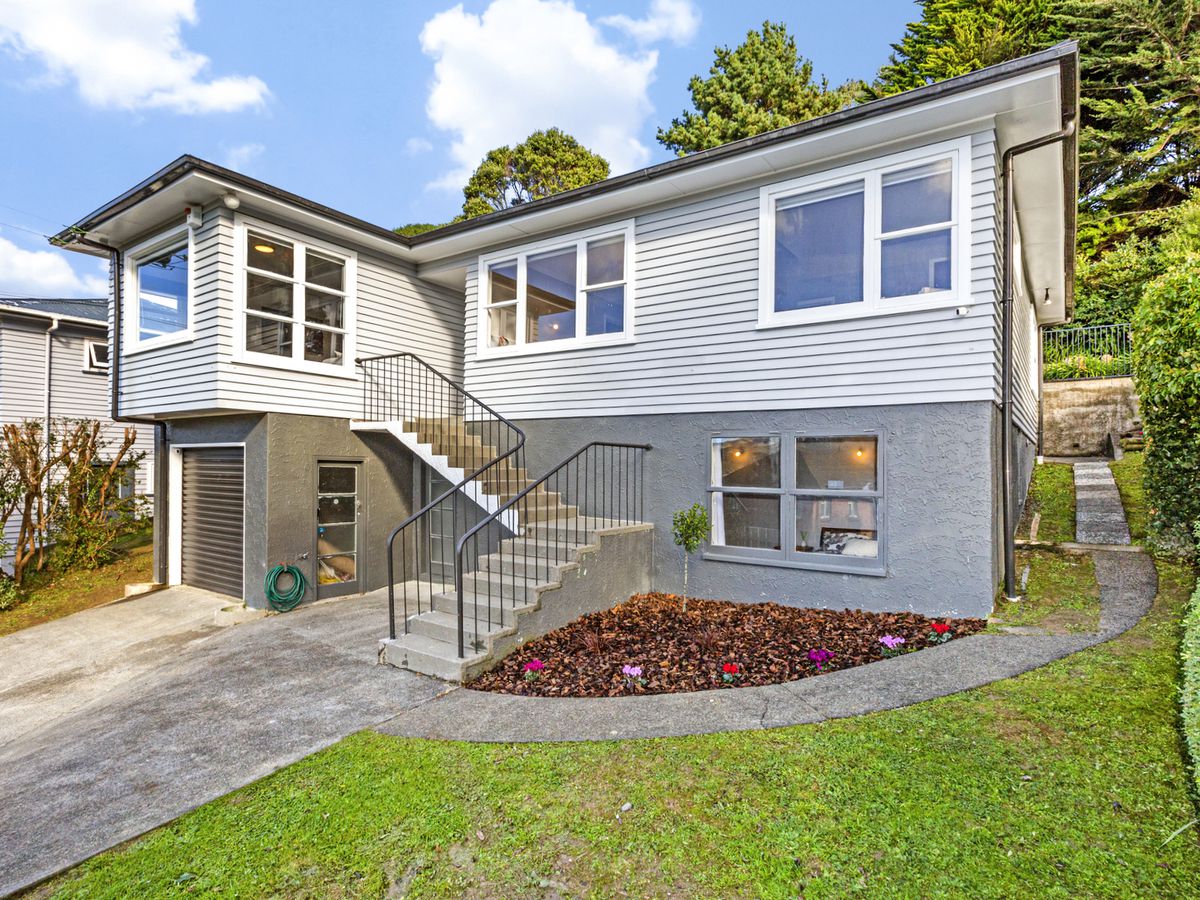 27 Franklyn Road, Tawa | Southern Star Realty Limited