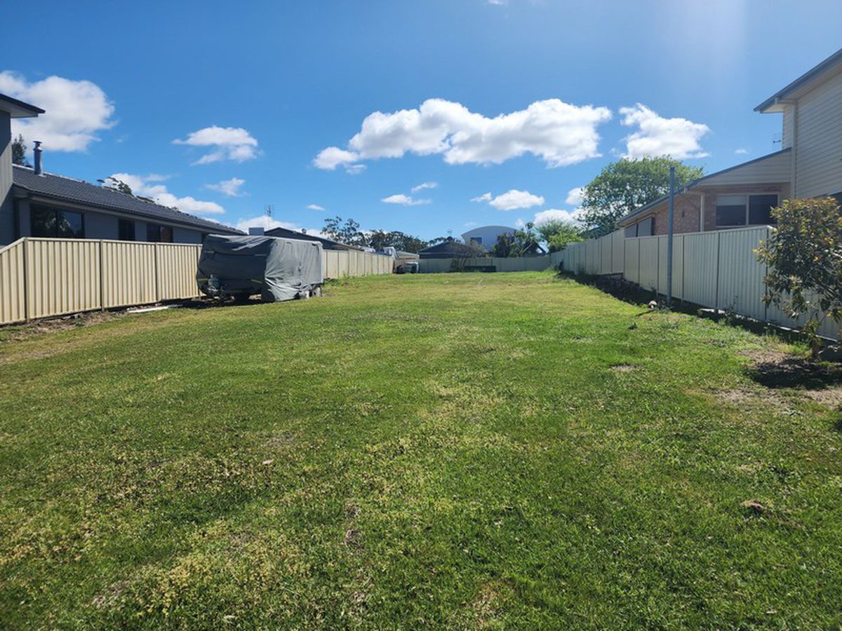41 BASIN VIEW PARADE, Basin View | Dwell Realty