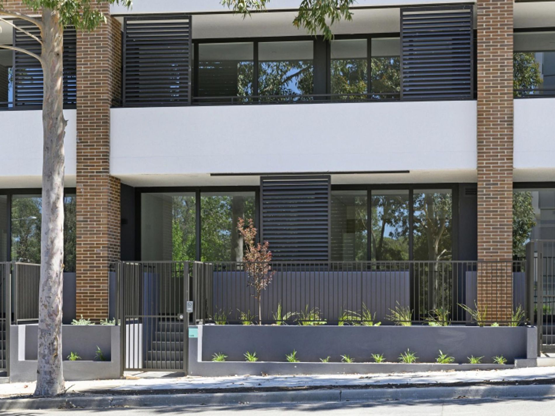 G02/98 Caddies Boulevard, Rouse Hill | First National Commercial Hills Central