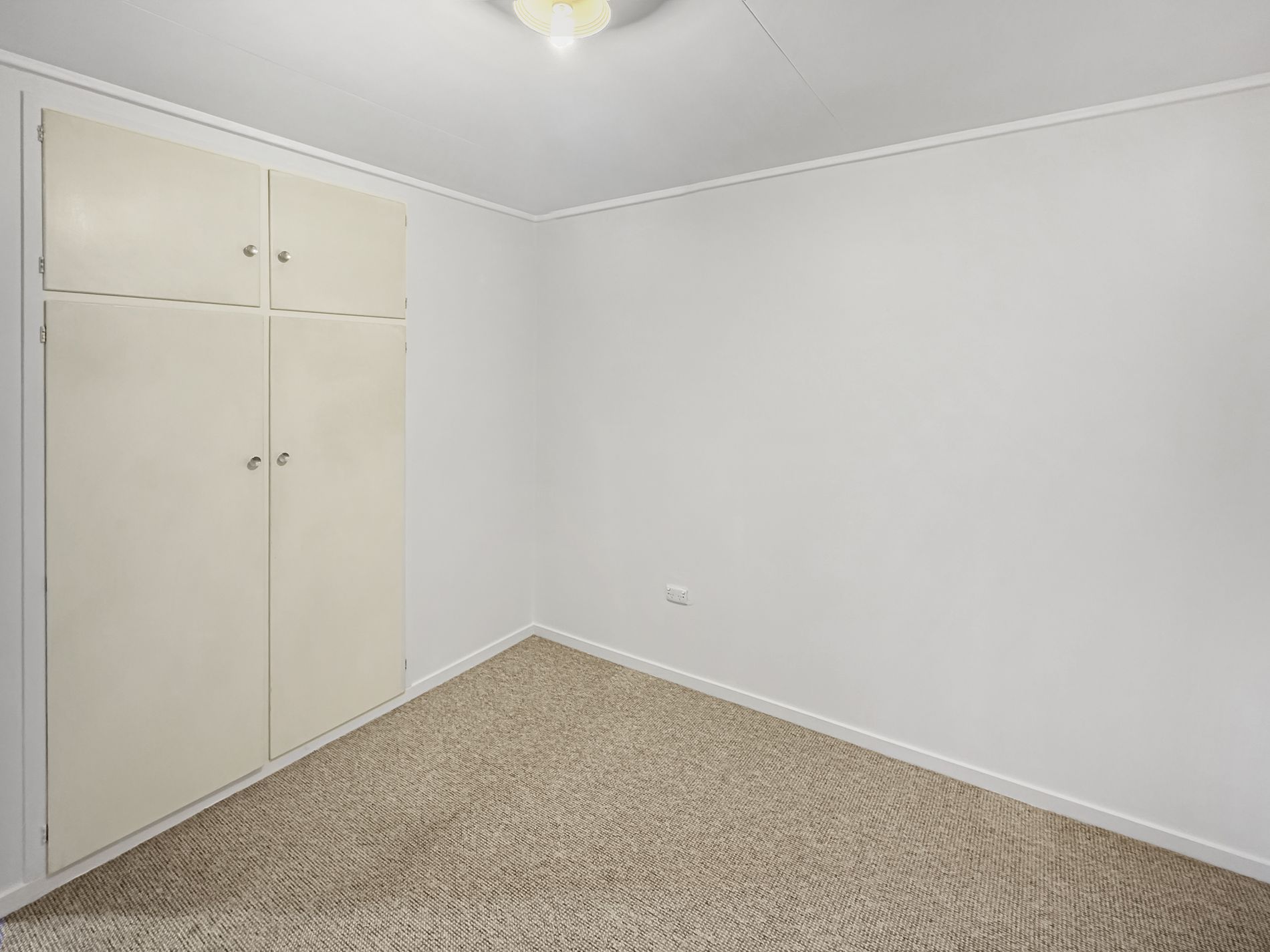 1 / 19 McIntyre Street, Centenary Heights | McAdam and Turnbull Realty