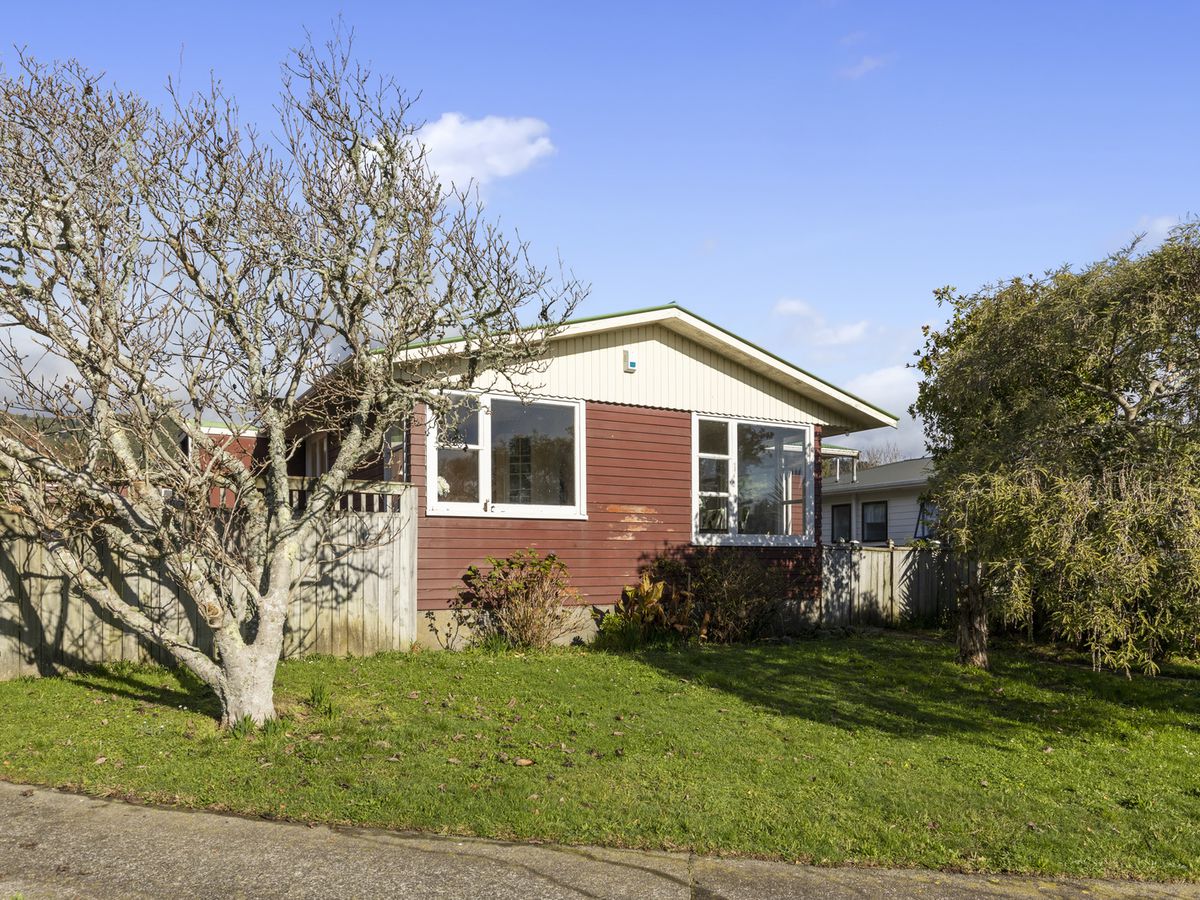 22 Tanekaha Street, Stokes Valley | Southern Star Realty Limited