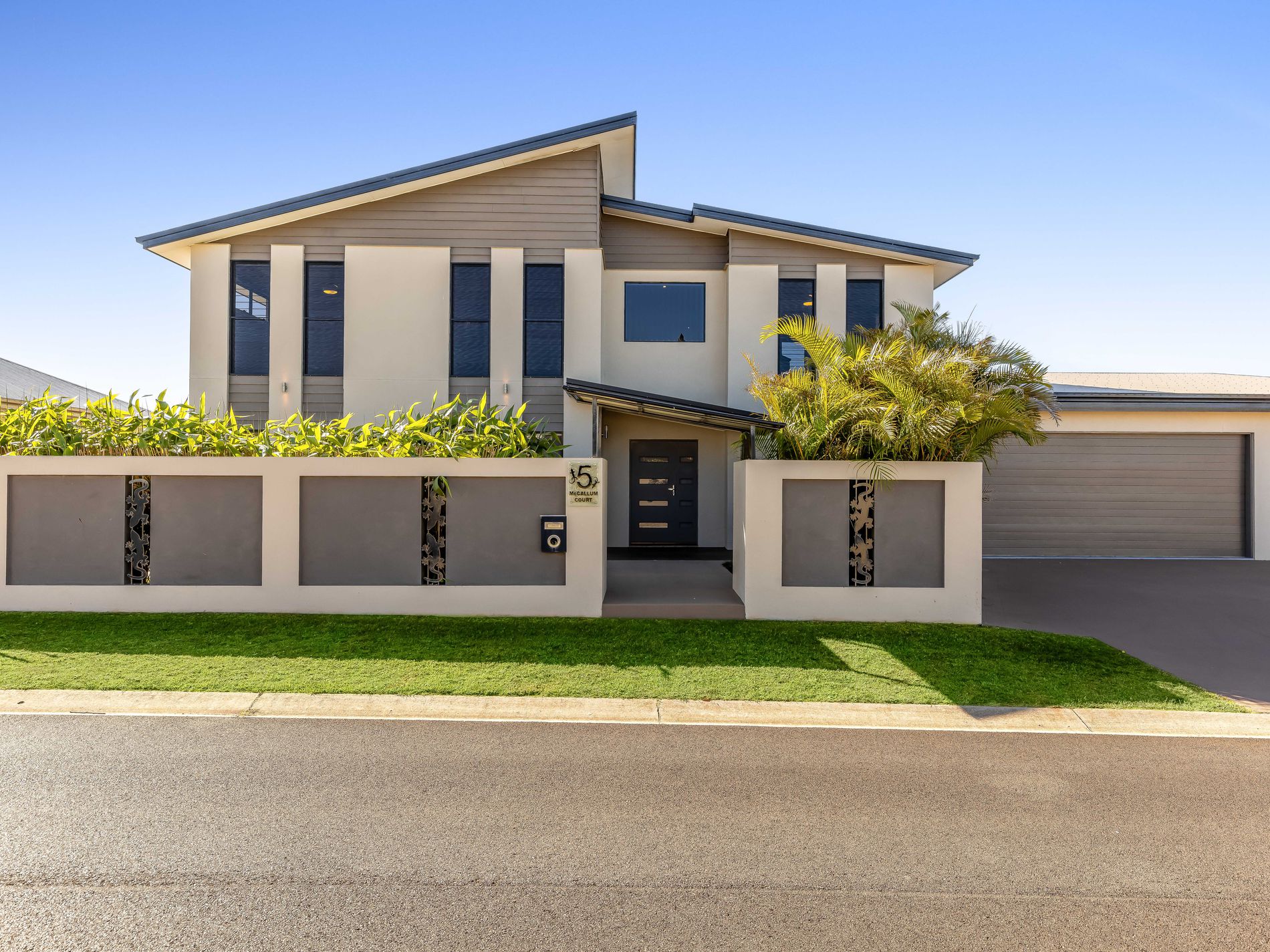 5 McCallum Court, Middle Ridge | Hot Property