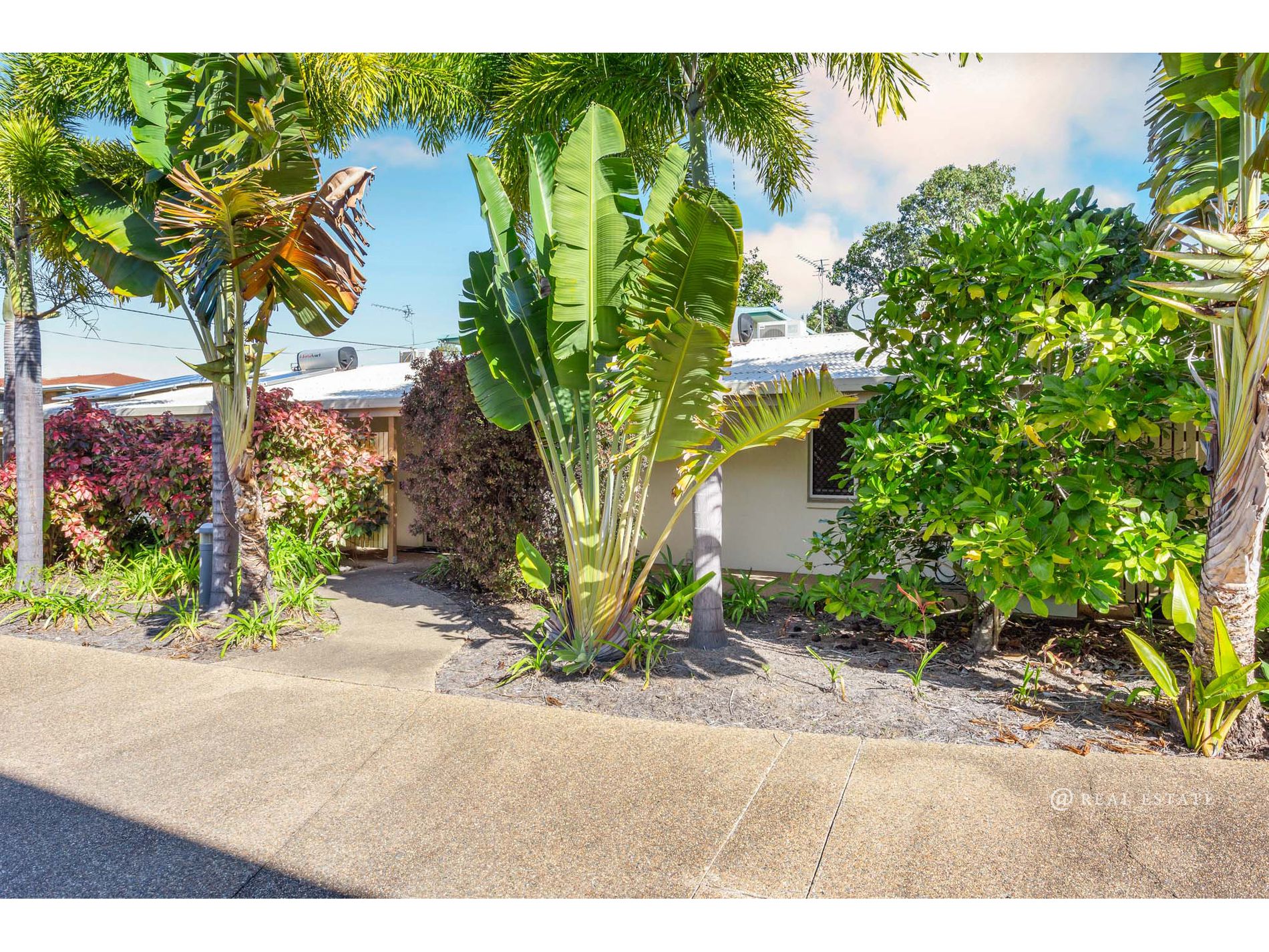 2 / 2 Maple Street, Yeppoon | @ Real Estate