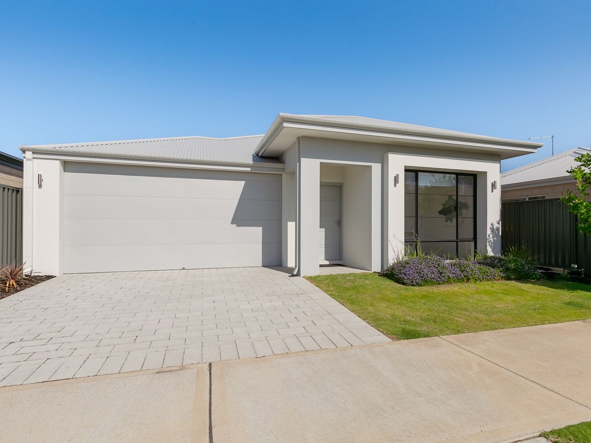 4 Epidote Road, Treeby | Fosters Real Estate